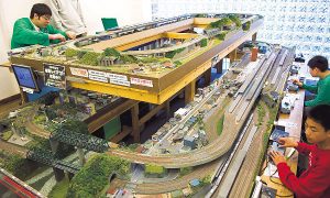 Micro vs N Scale Model Railroads: Understanding Scale Comparison, Gauge ...